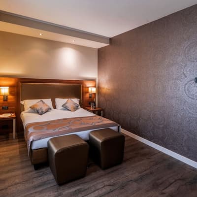 Smart Hotel Holiday - Mega Travel Perú