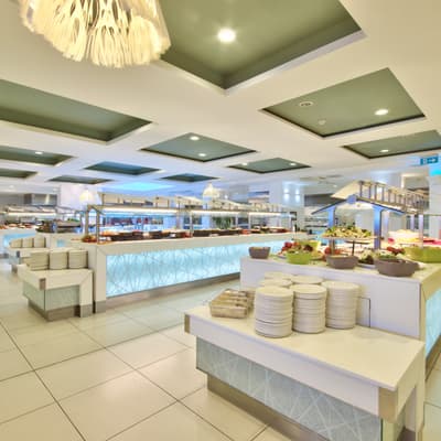 db Seabank Resort + Spa – All Inclusive - iCliGo