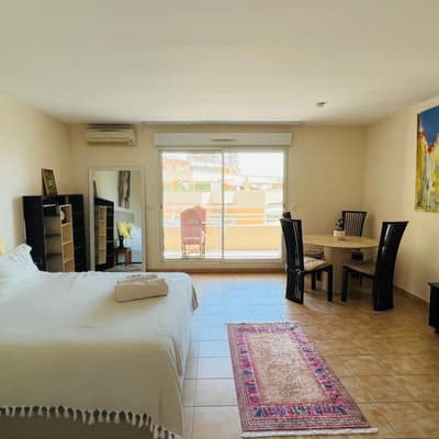 Mari stunning apartment next to Monaco with a sea view terrace - ผู้ ...