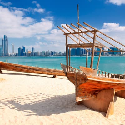 Yayda ailəvi istirahət Abu Dabidə from ₼805