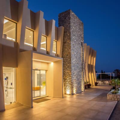 A Family Escape to Rhodes – Relax, Recharge, Reconnect innen: 645