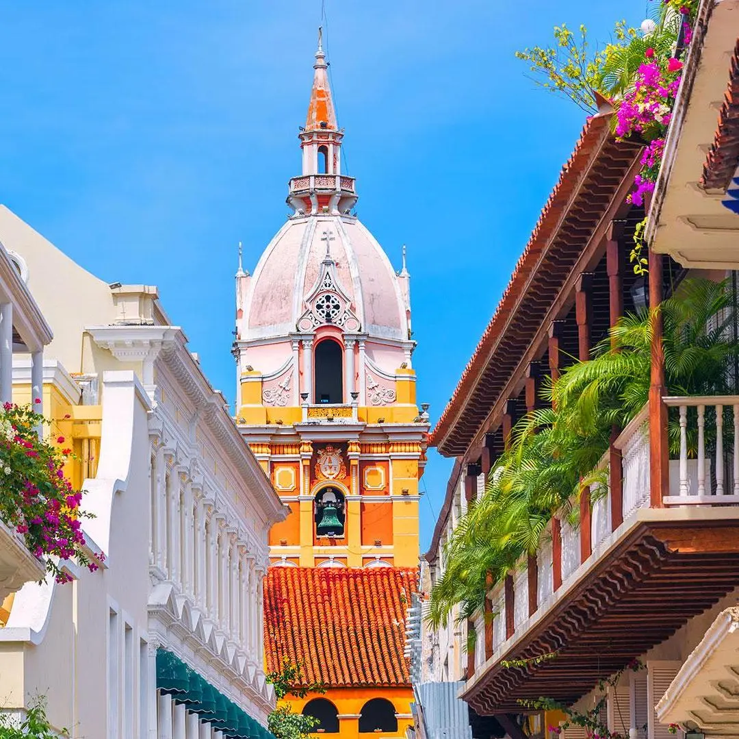 Bogotá y Cartagena desde US$663