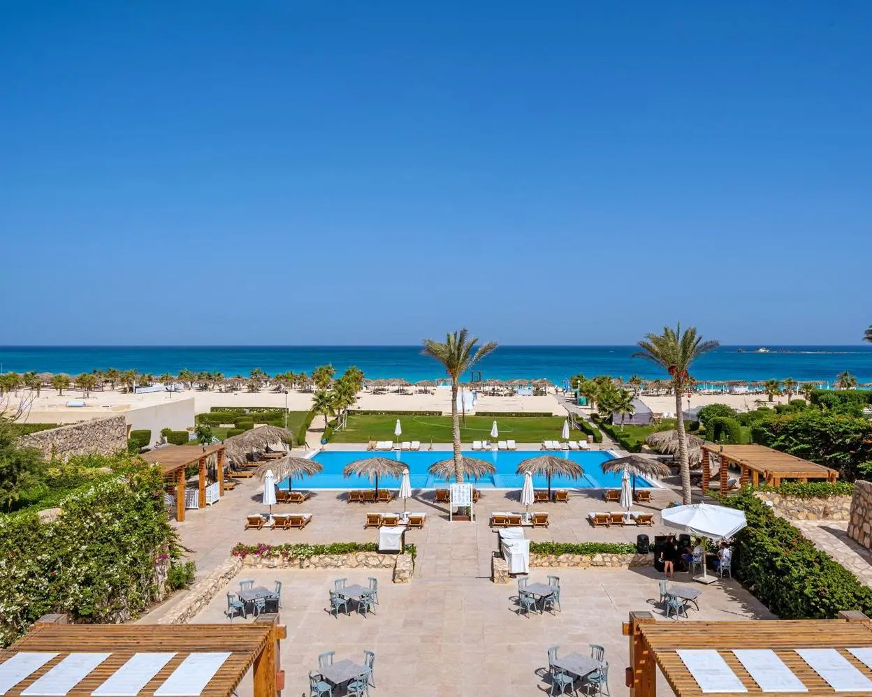 Marsa Matrouh: Bravo Premium Caesar Bay Resort 09/09/25 da 1.276