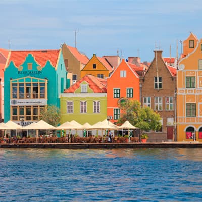 Descubre Curaçao - Hab. Triple desde 5.356 Bs