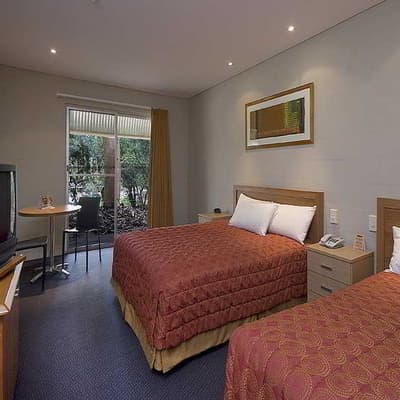 Outback Hotel & Lodge - Vio Travel Booking