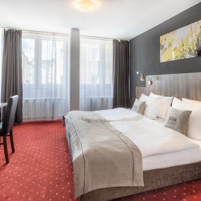 Hotel Leonet - Moovtrip.com