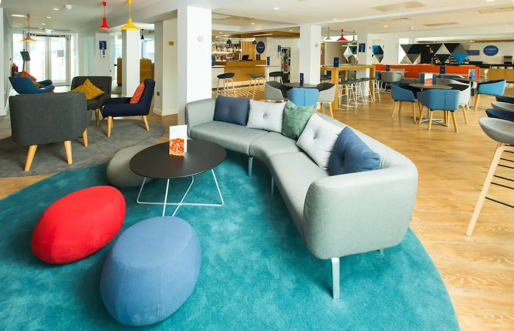 Holiday Inn Express Cardiff Bay, an IHG Hotel - TUI - Viaje Online