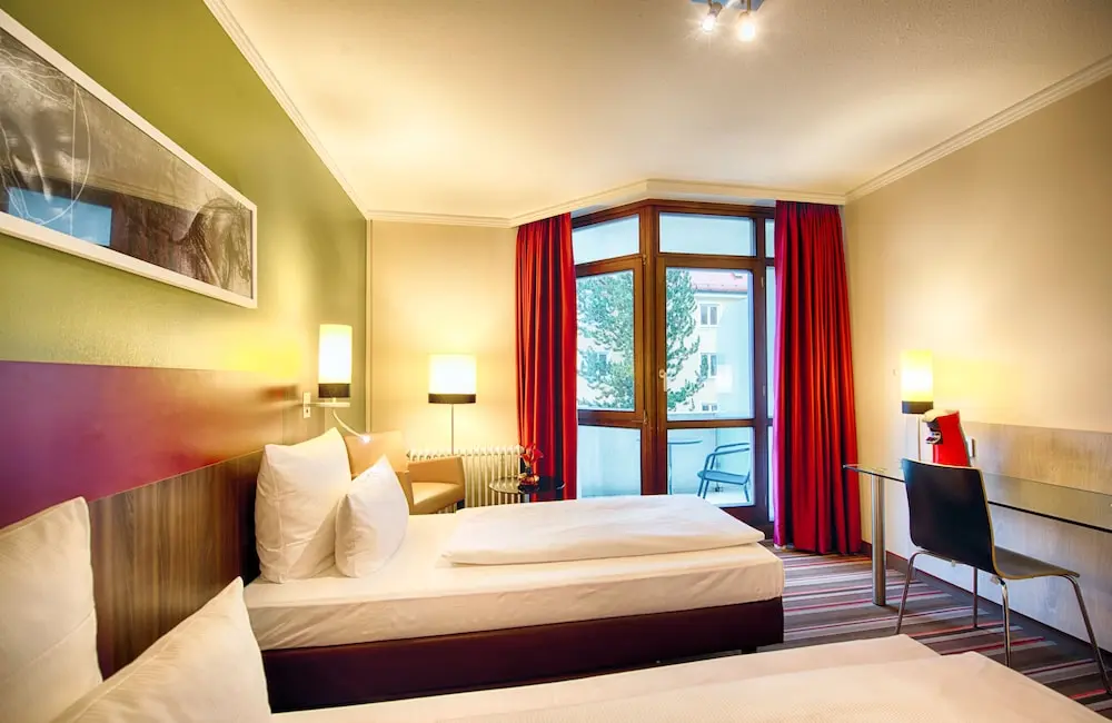 Leonardo Hotel & Residenz München - Mapaplus Dynamics