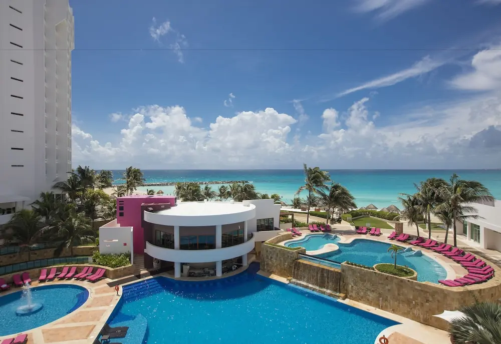 Altitude at Krystal Grand Cancun - All inclusive - CST Travel